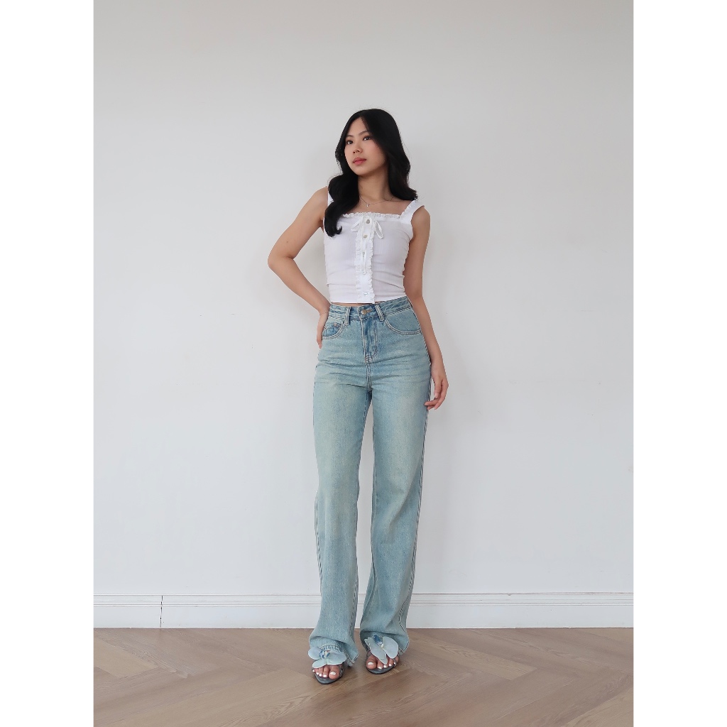Jual Her Official - LOUI JEANS / Highwaist Straight Jeans | Shopee ...
