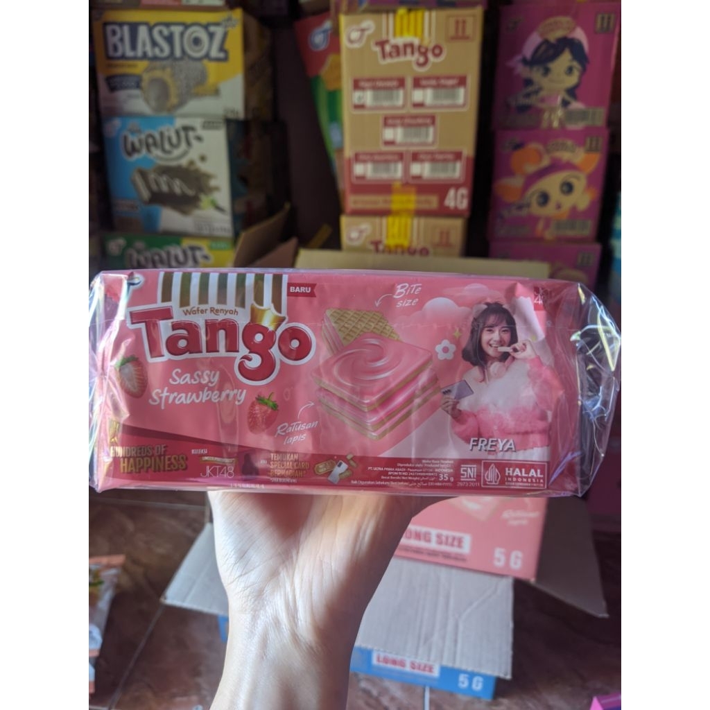 Jual WAFER TANGO 35 GR/ISI 10 PCS | Shopee Indonesia