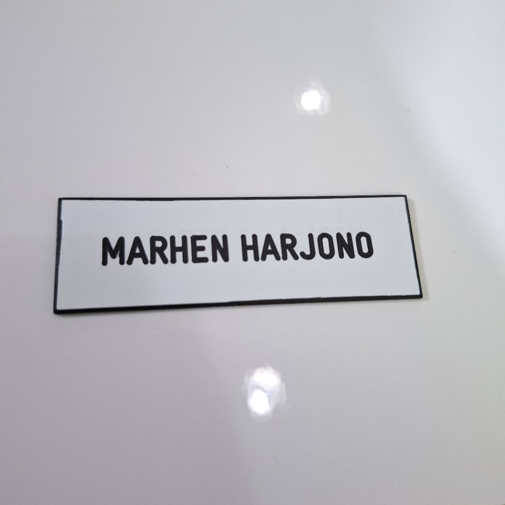 Jual Papan nama putih hitam/Nametag veteran ukuan 2,5x8 | Shopee Indonesia