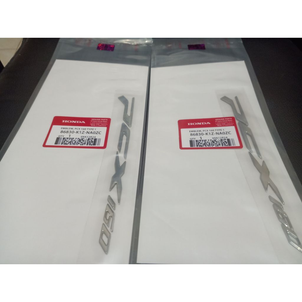 Jual Emblem cover body honda PCX 160 tahun 2025 warna silver chrome ...