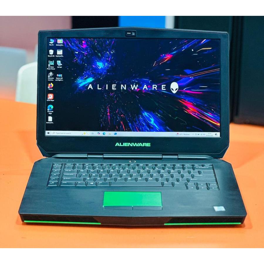 Jual Gaming Laptop ALIENWARE 15 R2 Core i7 Gen6 16GB/512GB+1TB 15 inch QHD 4K D | Shopee Indonesia