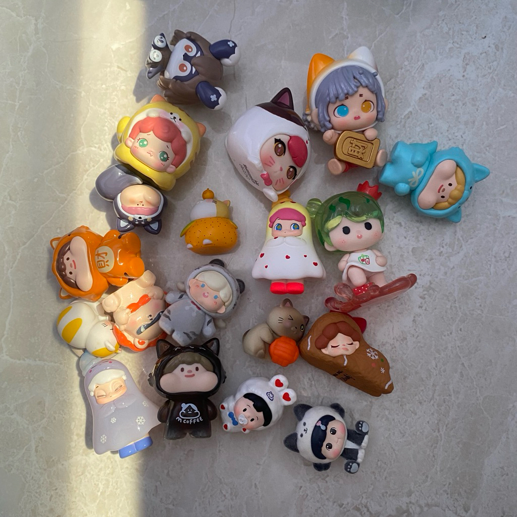 Jual Kacang Figure Mini Beans Wendy Heyone Magic Yoyo Billie Blind Box ...