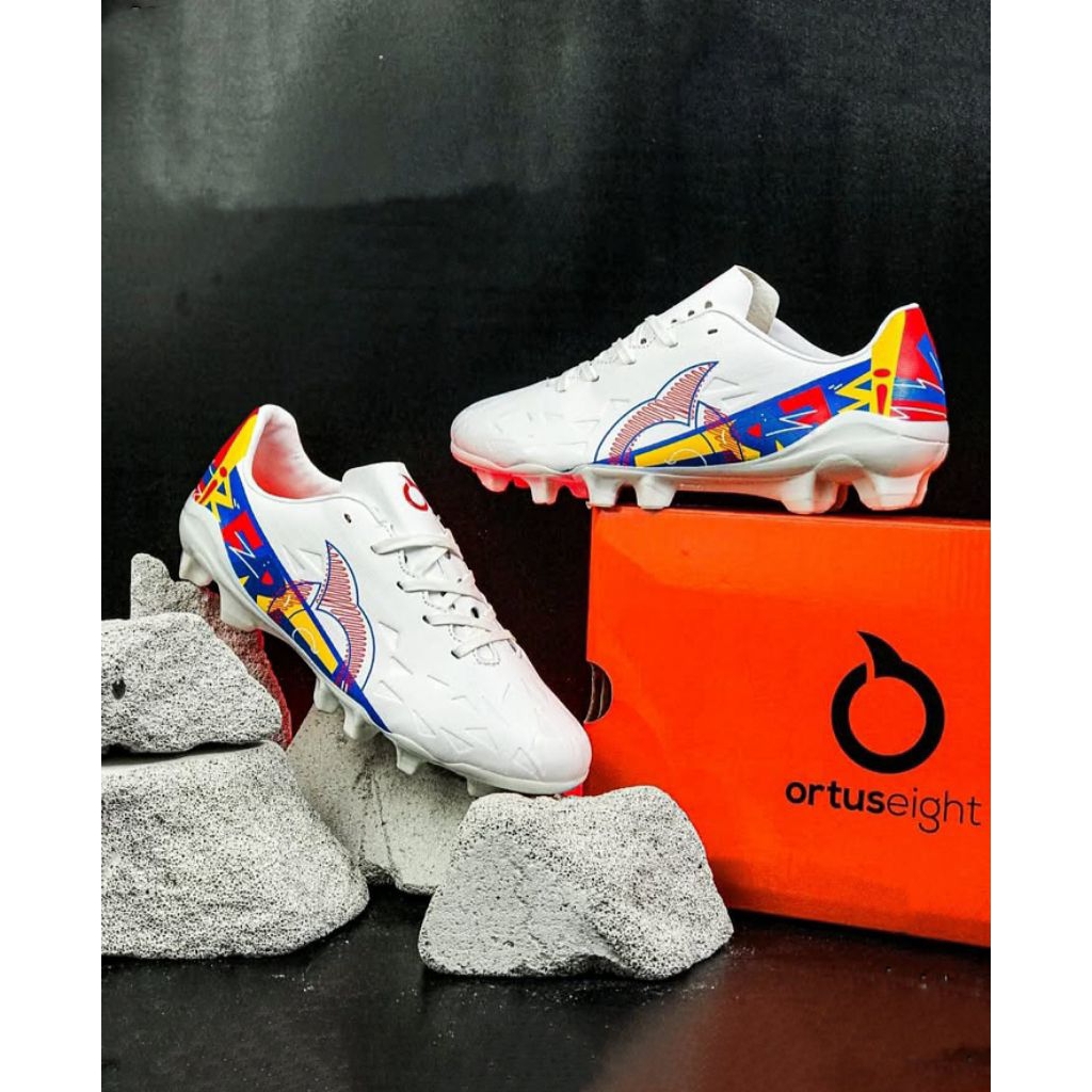 Jual Sepatu bola Ortuseight catalyst liberte v4 in JR CH (tanpa box ...