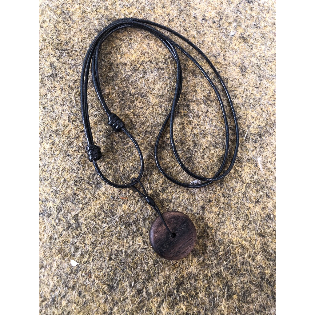 Jual Kalung liontin gaharu alami 100% original asli kalimantan sinking ...