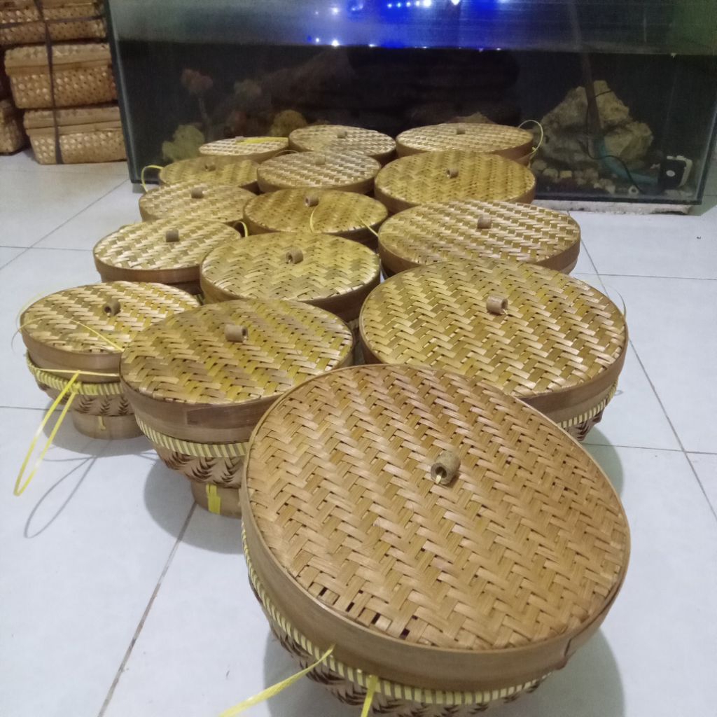 Jual Wakul Nasi Bambu Tutup 3 Ukuran / Bakul Bambu / Wadah Nasi ...