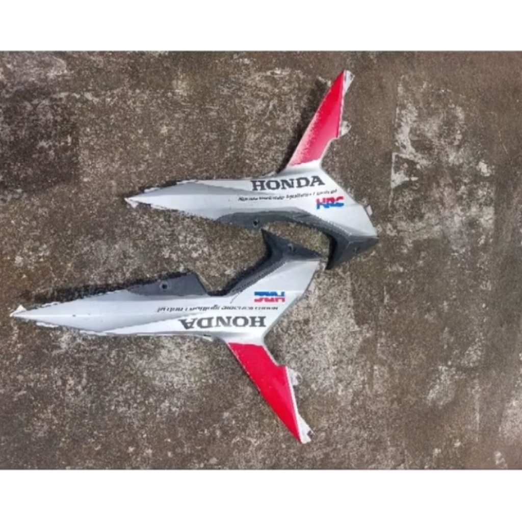 Jual Cover Sambungan Bodi Honda Blade 110 New Barang Second Original ...