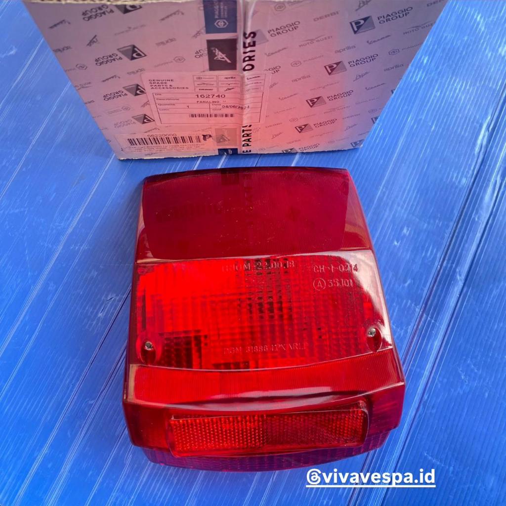 Jual Stoplamp Lampu Belakang TRIOM Orginal Piaggio Untuk Vespa PX ...