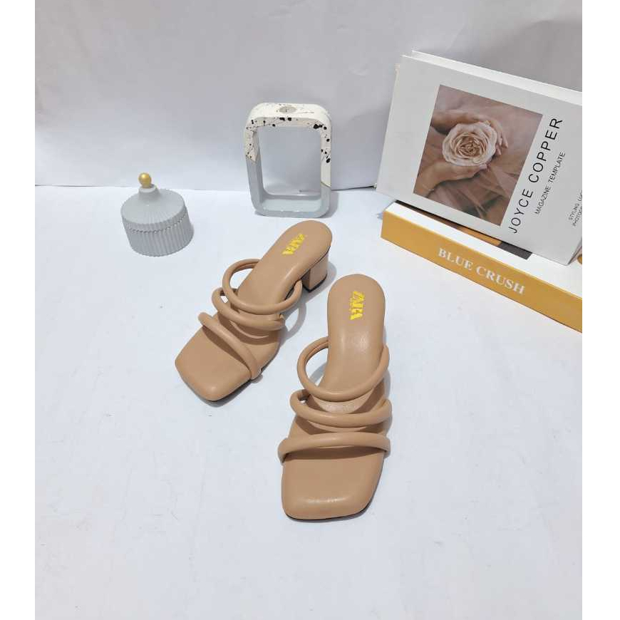 Jual HEELS WANITA MODEL BAN III TERLARIS / SANDAL HEELS KEKINIAN ...