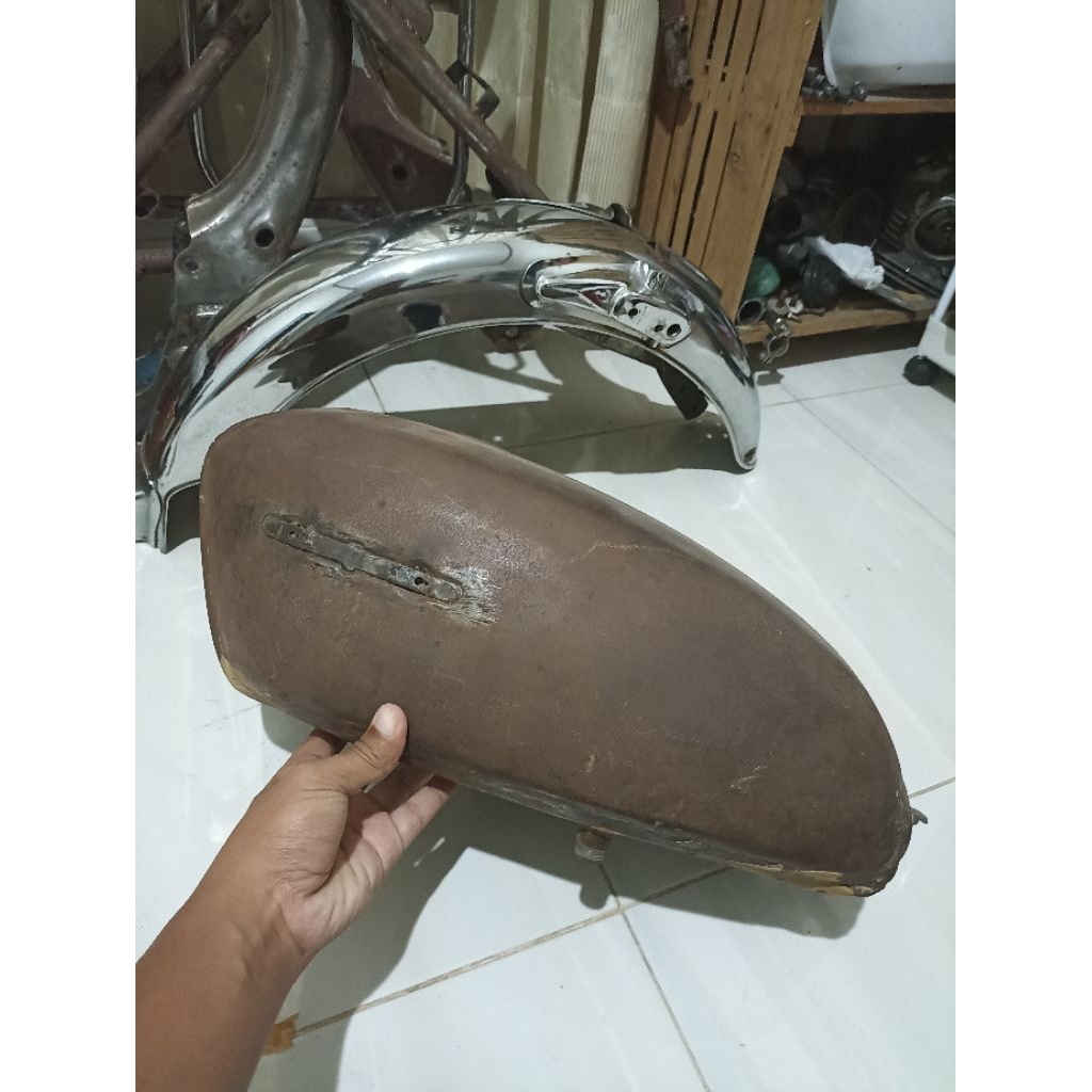 Jual Tangki cb 125 original | Shopee Indonesia
