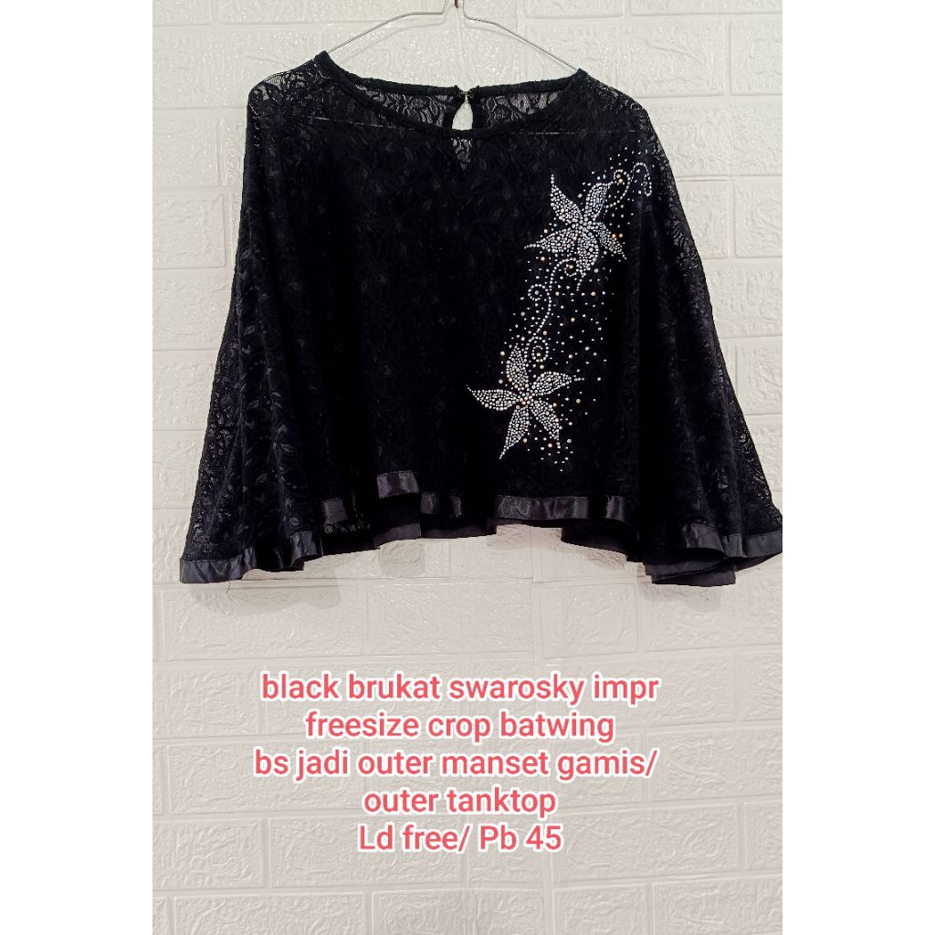 Jual outer crop blackbrukatswaroskiPlvd | Shopee Indonesia