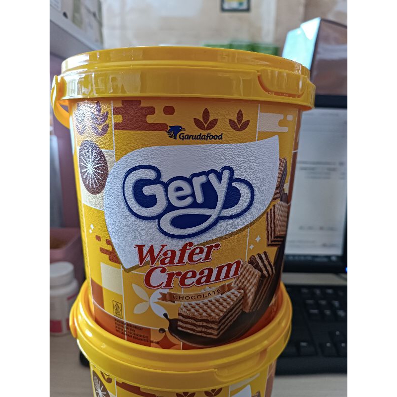 Jual Gery wafer cream / kue kering lebaran / gery kaleng | Shopee Indonesia