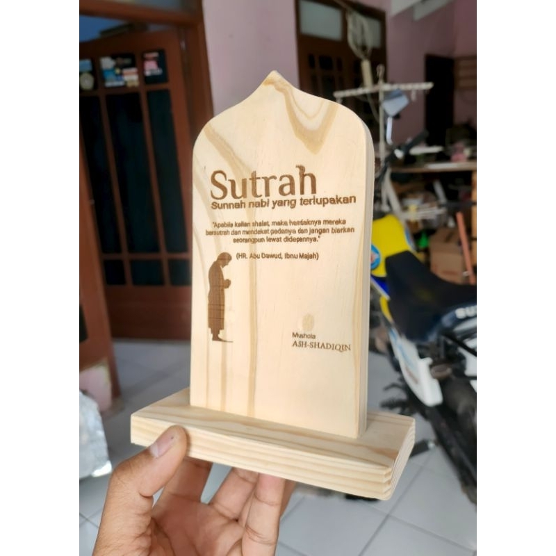 Jual Sutroh Pembatas Sholat Gambar/ tulisan Grafir laser bukan sablon ...