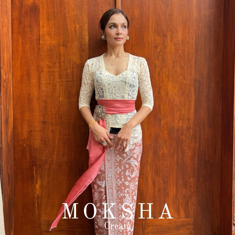 Jual Setelan Kebaya Bali Brokat Moksha | Set Kebaya Stretch | Kebaya ...