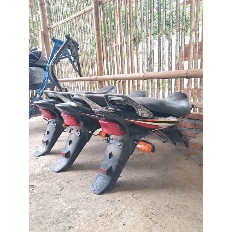 Jual RANGKA BELAKANG SET MEGAPRO LAMA MP HIU | Shopee Indonesia