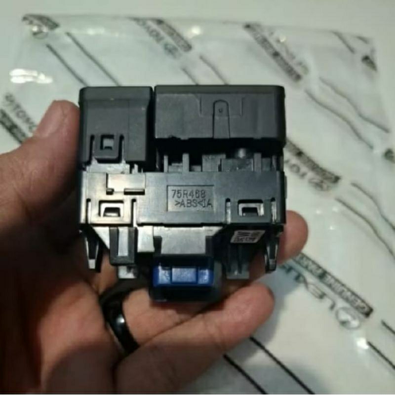 Jual Saklar Tombol Rem Parkir Elektrik Avanza Xenia Raize Rocky Yaris ...