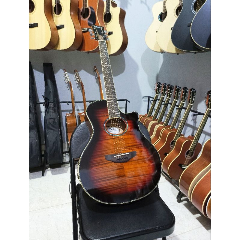 Jual gitar akustik ... original ovis series..lokal brand..kelas premium ...