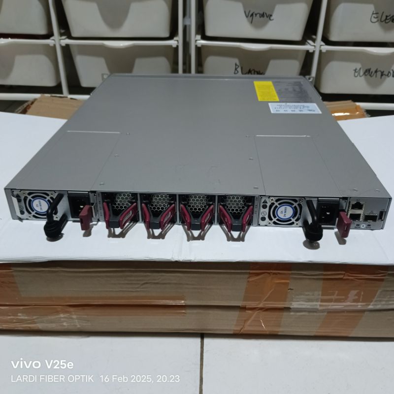 Jual Switch cisco nexus N9K-C93180YC-EX 48 port 4 x 100G second ...