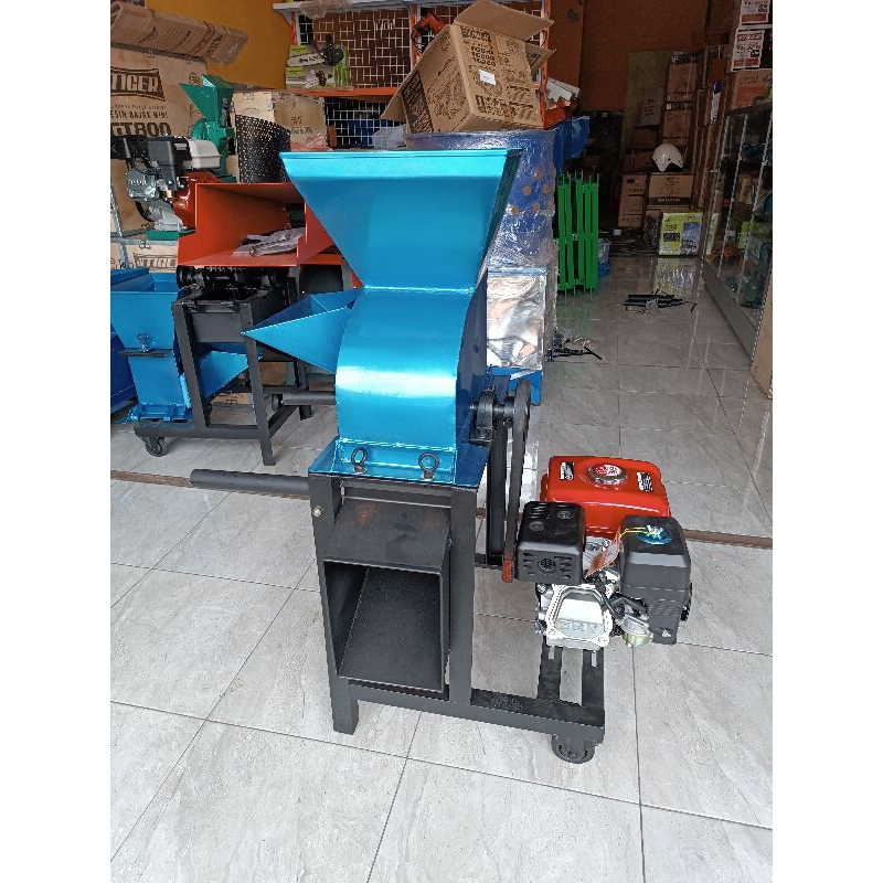 Jual MESIN CACAH RUMPUT MULTIFUNGSI PENGGERAK 7HP | Shopee Indonesia