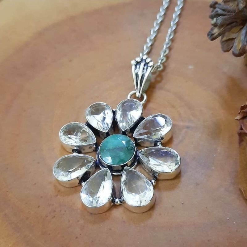 Jual Natural white topaz dan green emerald pendant (liontin) | Shopee ...