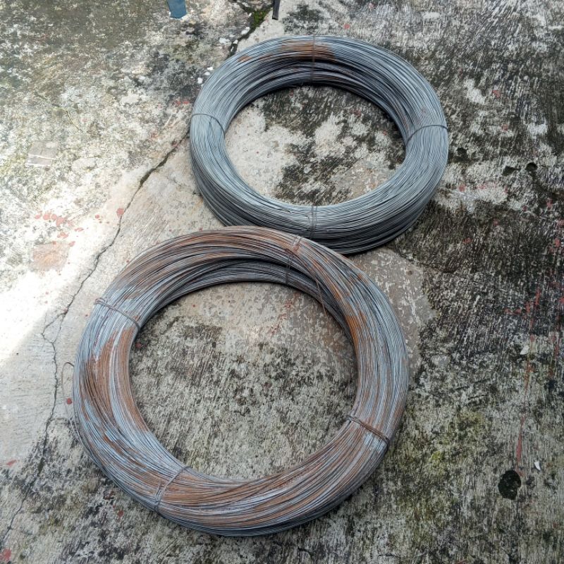 Jual Kawat seng galvanis Bendrat putih bwg 13 2,4 mm per roll | Shopee ...