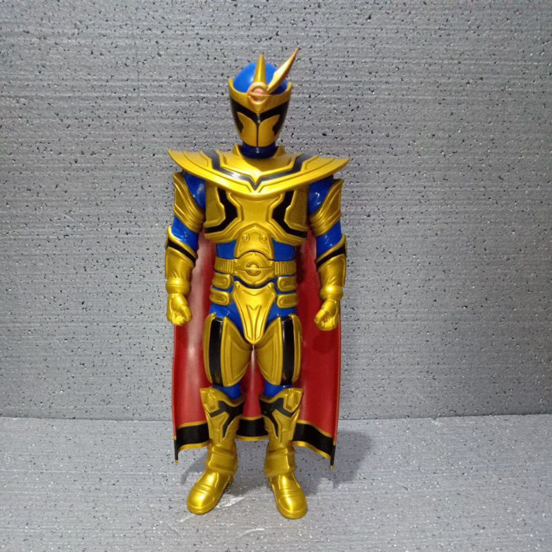 Jual Figure Sofubi 30 cm Power Rangers Mystic Force Gold / Super Sentai ...
