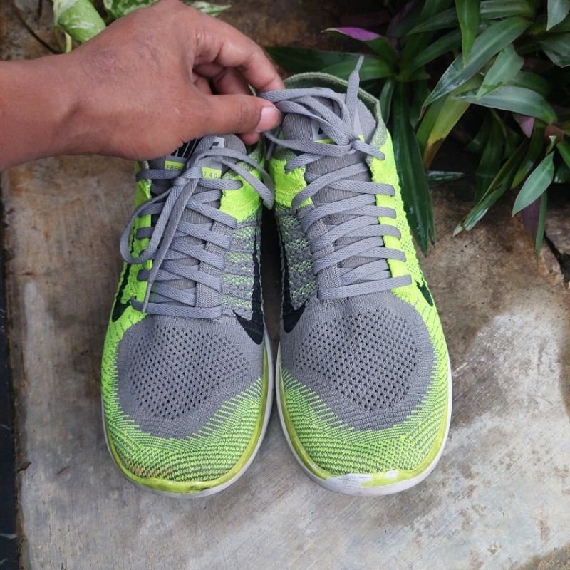 Jual sepatu running second size 46(30cm) | Shopee Indonesia