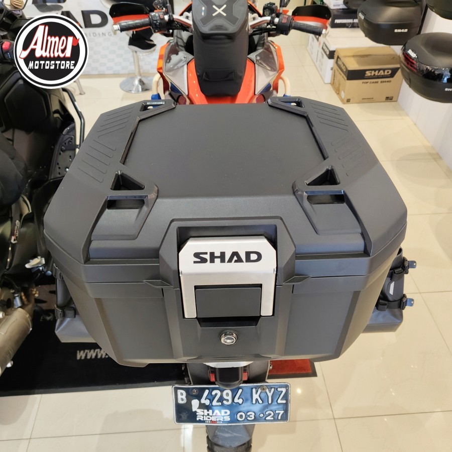 Jual Shad Terra TR41 Black Top Box - Top Box TR41 | Shopee Indonesia