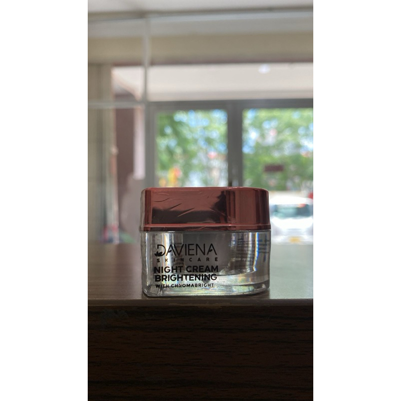 Jual DAY CREAM BRIGHTENING DAVIENA | Shopee Indonesia