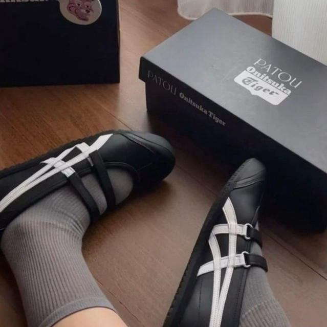 Jual [ MECLOSET.ID ] sepatu onit patou ballerina | Shopee Indonesia