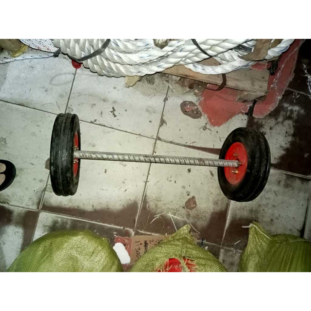Jual Ban trolley komplit as / ban gerobak sorong komplit / ban solid ...