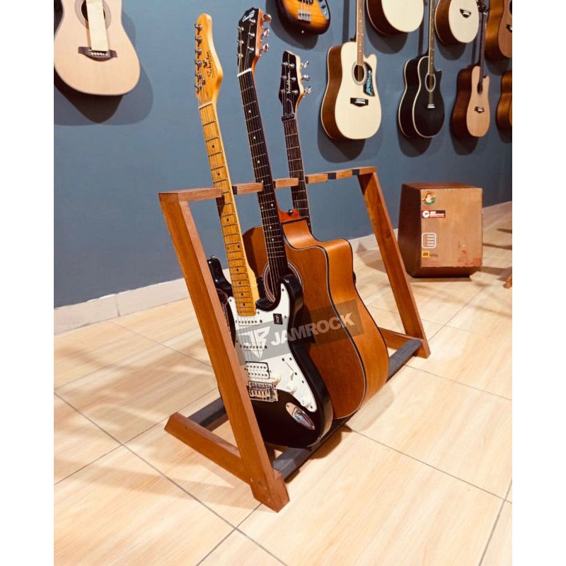 Jual stand gitar kayu rak gitar kayu isi 5 stand gitar all type ...