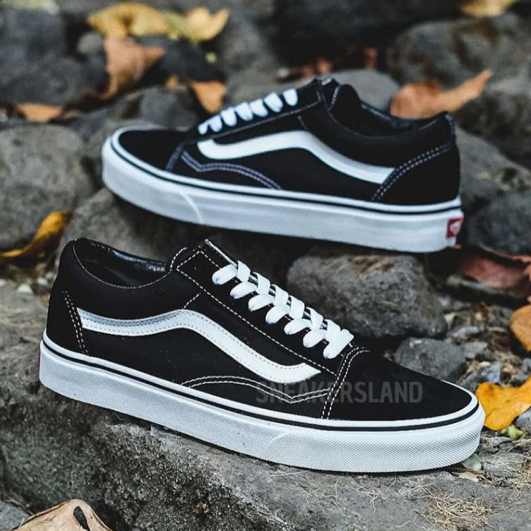 Jual Sepatu Sneakers Old Skool Classic Black White Kasual Oldskool ...