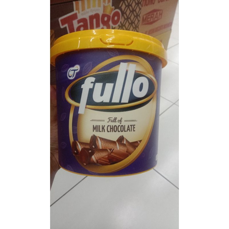 Jual fullo wafer roll coklat 200g | Shopee Indonesia