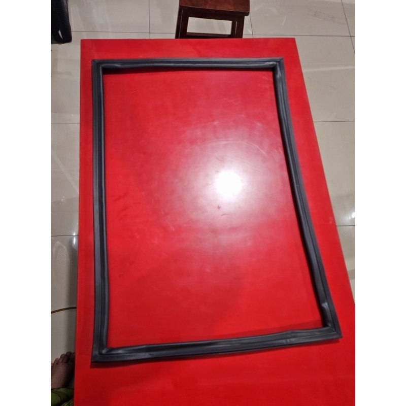 Jual KARET PINTU SHOWCASE MINI POLYTRON UKURAN 68X47 ORIGINAL (HITAM ...