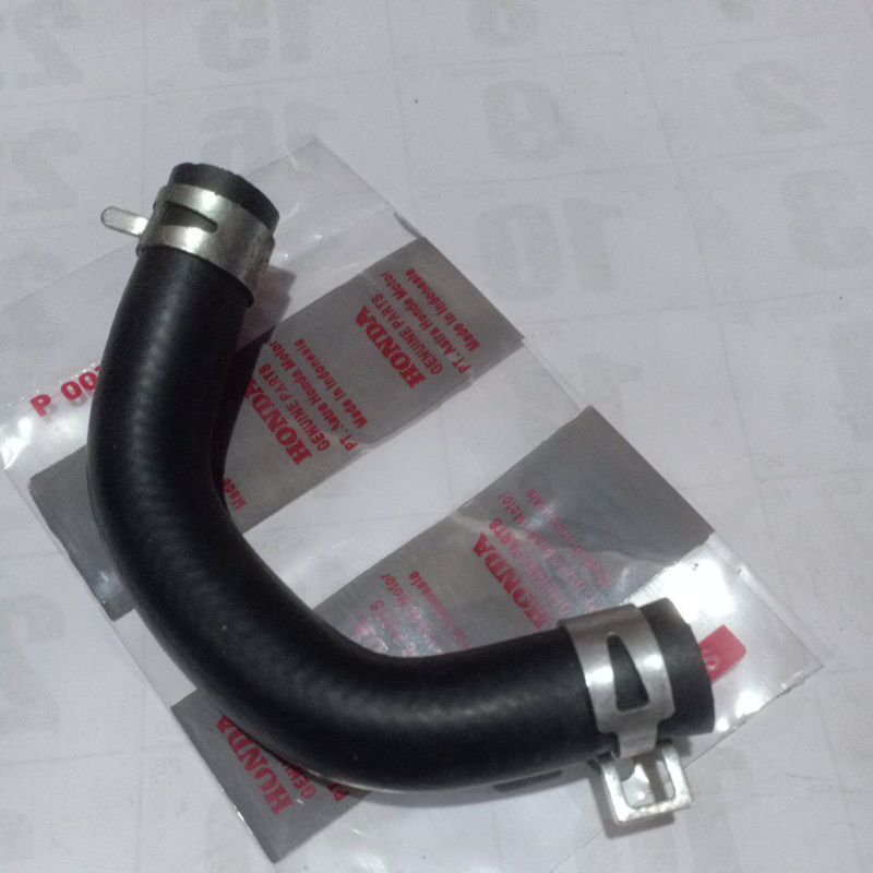 Jual selang radiator bagian bawah bagian blok mesin vario 125 150 pcx ...