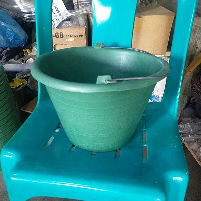 Jual EMBER COR TIGA RODA / timba / ember kecil / EMBER COR ANTI PECAH ...