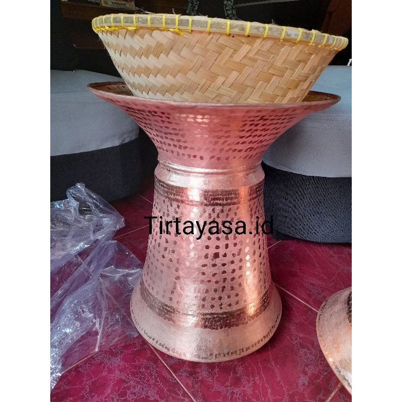 Jual Seeng tembaga jumbo uk 37x 47 berat 2.2 kg free kukusan bambu ...