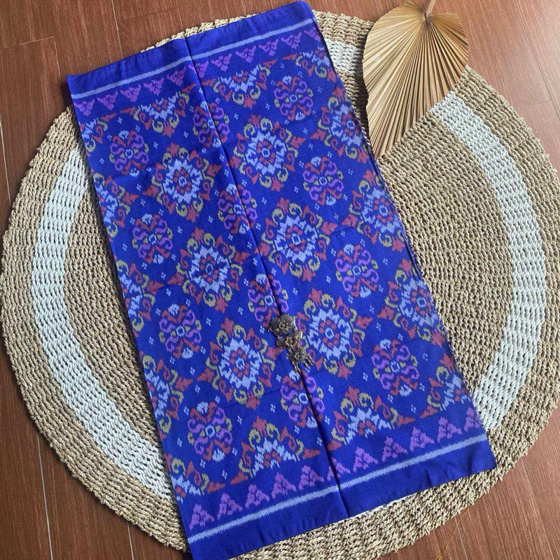 Jual KAIN TENUN ENDEK KHAS BALI MOTIF PATRA BIRU GRINGSING | Shopee ...