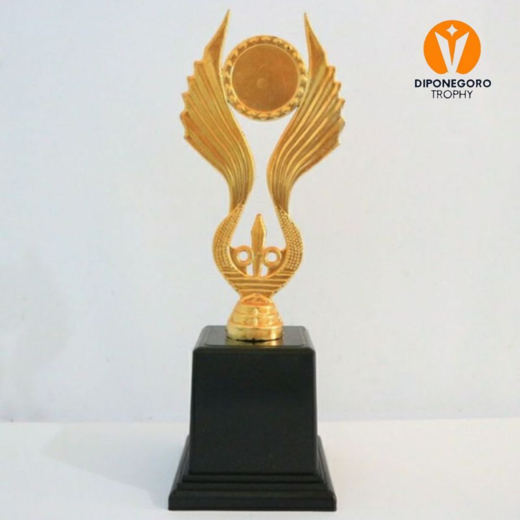Jual Piala Plastik Murah Tatakan Hitam | Shopee Indonesia
