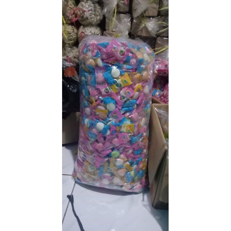 Jual Yupi curah-yupi mix-yupi yupi-snack ringan-permen 500g | Shopee ...