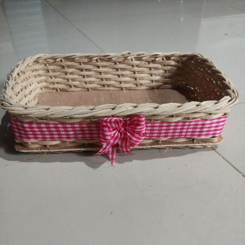 Jual kotak rotan satuan plus pita size 25x15cm | Shopee Indonesia
