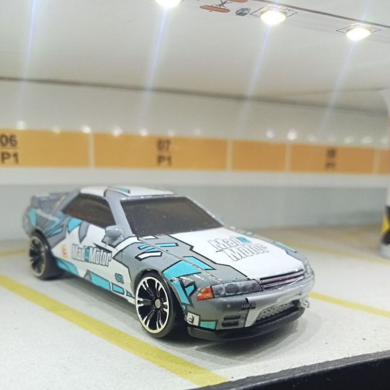 Jual hotwheels nissan skyline GT-R R32 mad motor custom | Shopee Indonesia