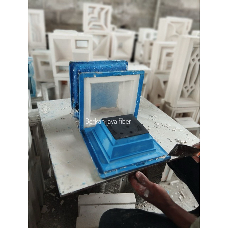 Jual cetakan roster motif kotak ukuran 20x20 tebal 10 cm | Shopee Indonesia