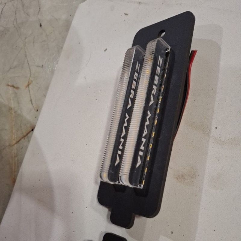 Jual lampu reting zebra bodytech. sign | Shopee Indonesia