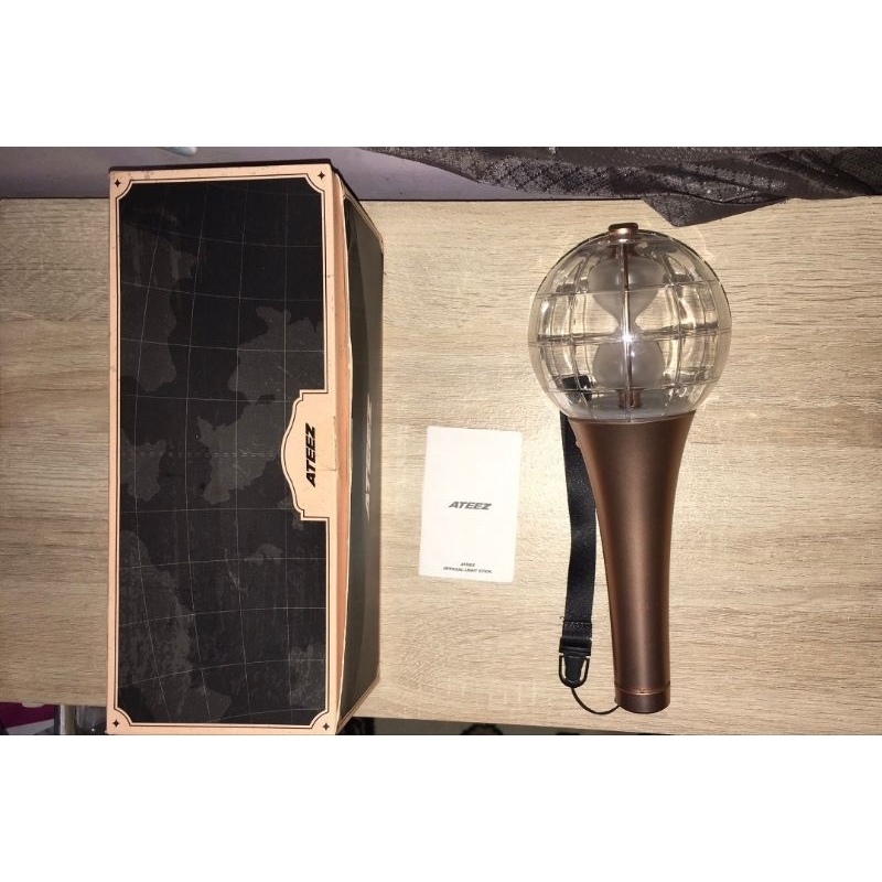 Jual ATEEZ Lightstick Lightiny Ver.2 (Preloved) | Shopee Indonesia