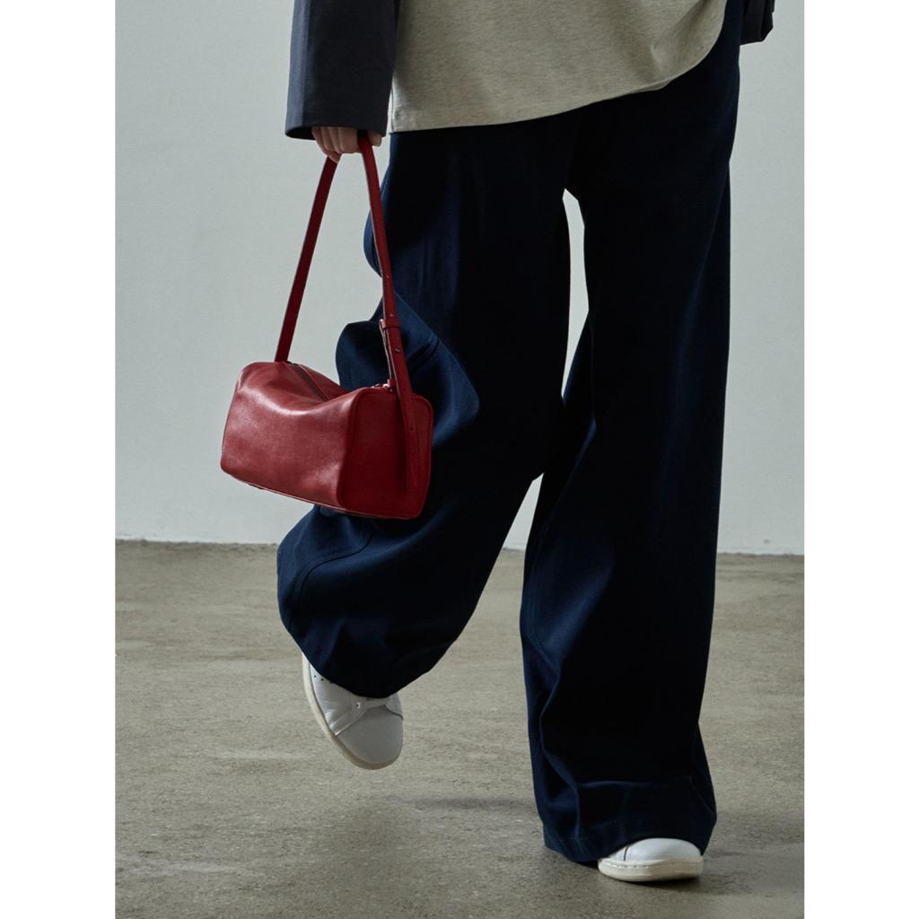 Jual [Pre-Order] Facade Pattern Vintage Cabin Bag - Red - 100% Original ...