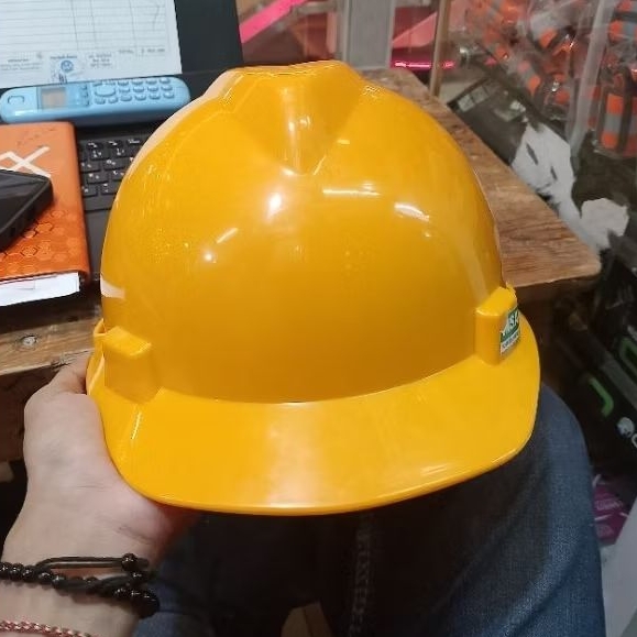 Jual Helm Safety merk MSA Fastrack plus tali dagu warna kuning | Shopee ...