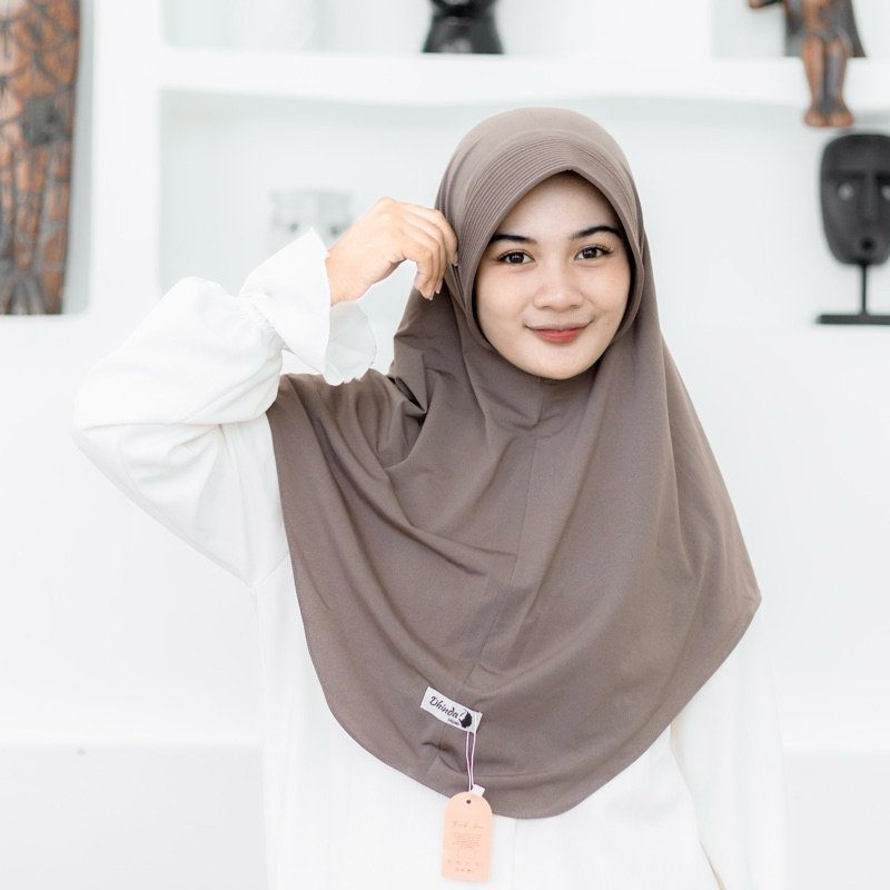 Jual Dhinda Hijab - Daily Hijab Pet Instan Jersey Ity Size L | Shopee Indonesia