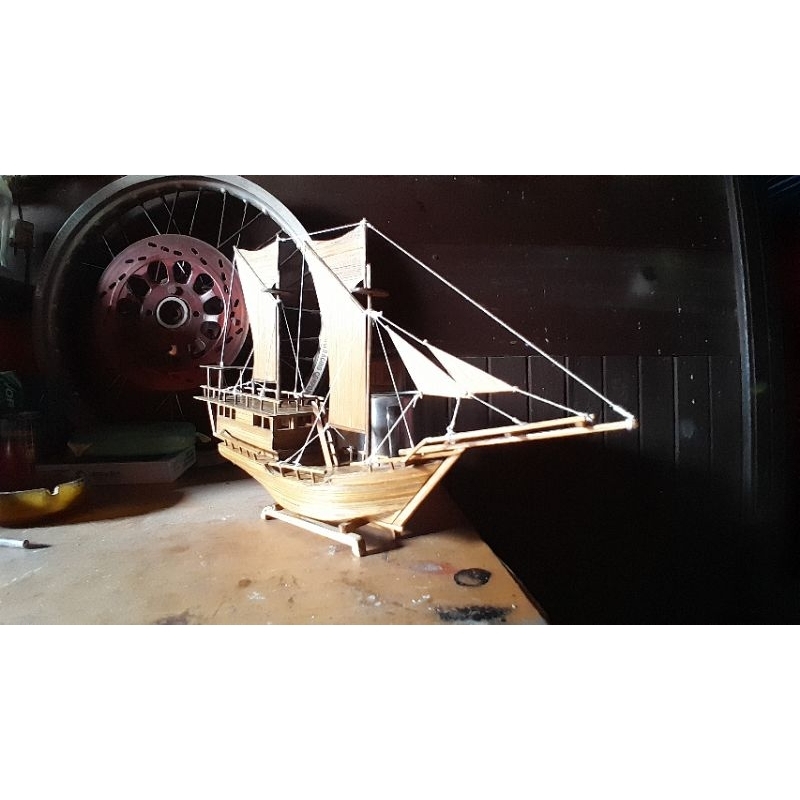 Jual miniatur Kapal Layar Pinisi | Shopee Indonesia