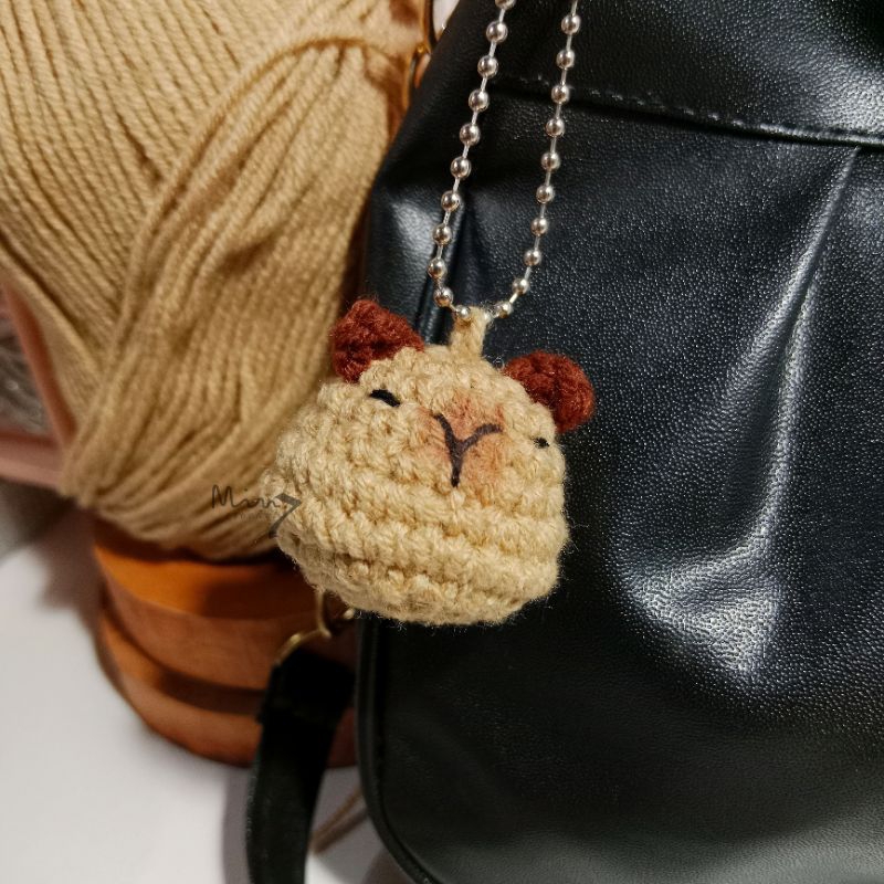 Jual Amigurumi Mini Capybara Gantungan Kunci Rajut | Shopee Indonesia